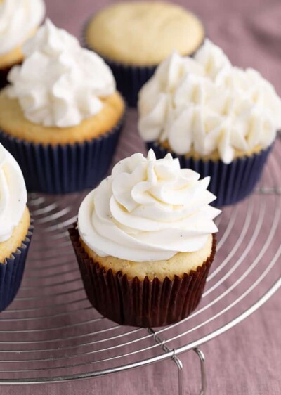 Bakery-Style Gluten Free Cupcakes – Vanilla & Moist